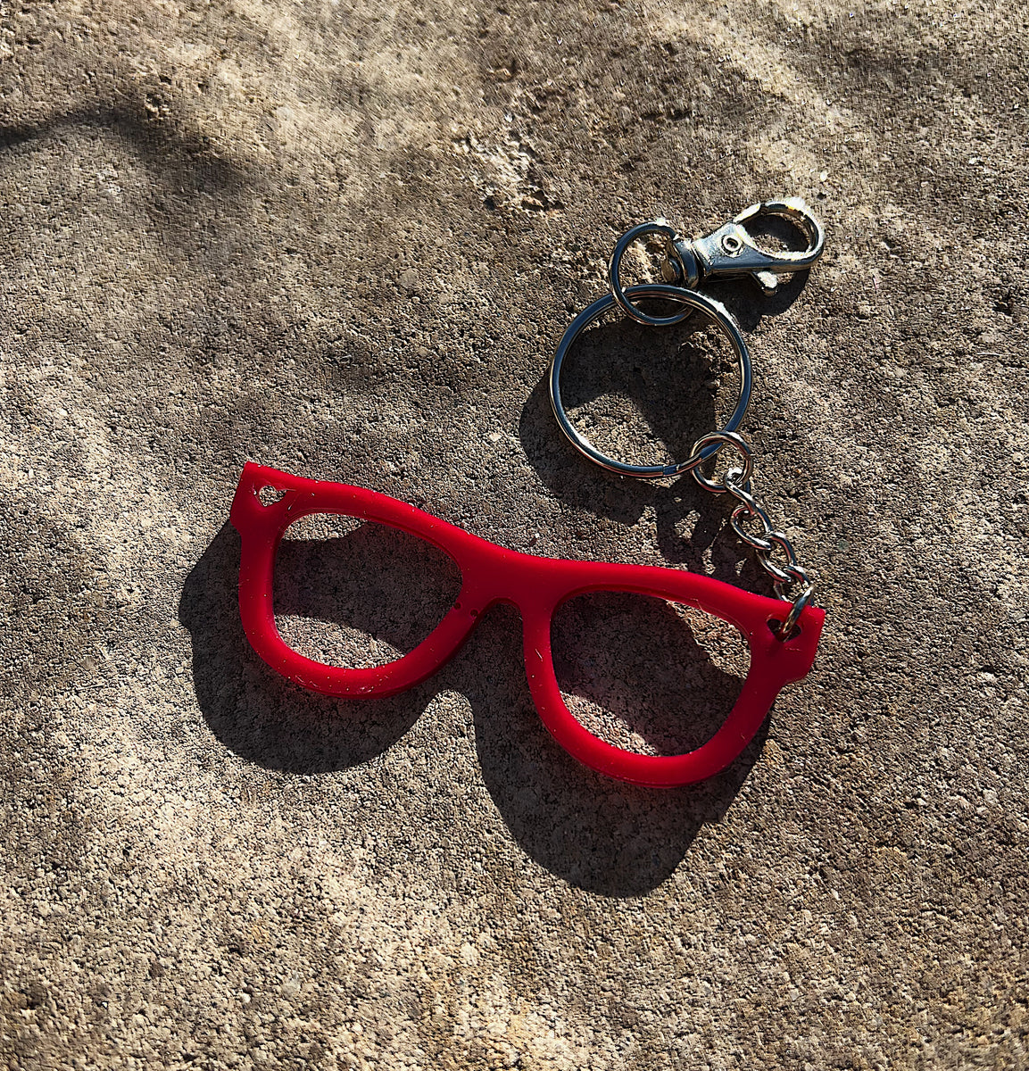 Sunglasses Keychain – Li.Art.Coasts